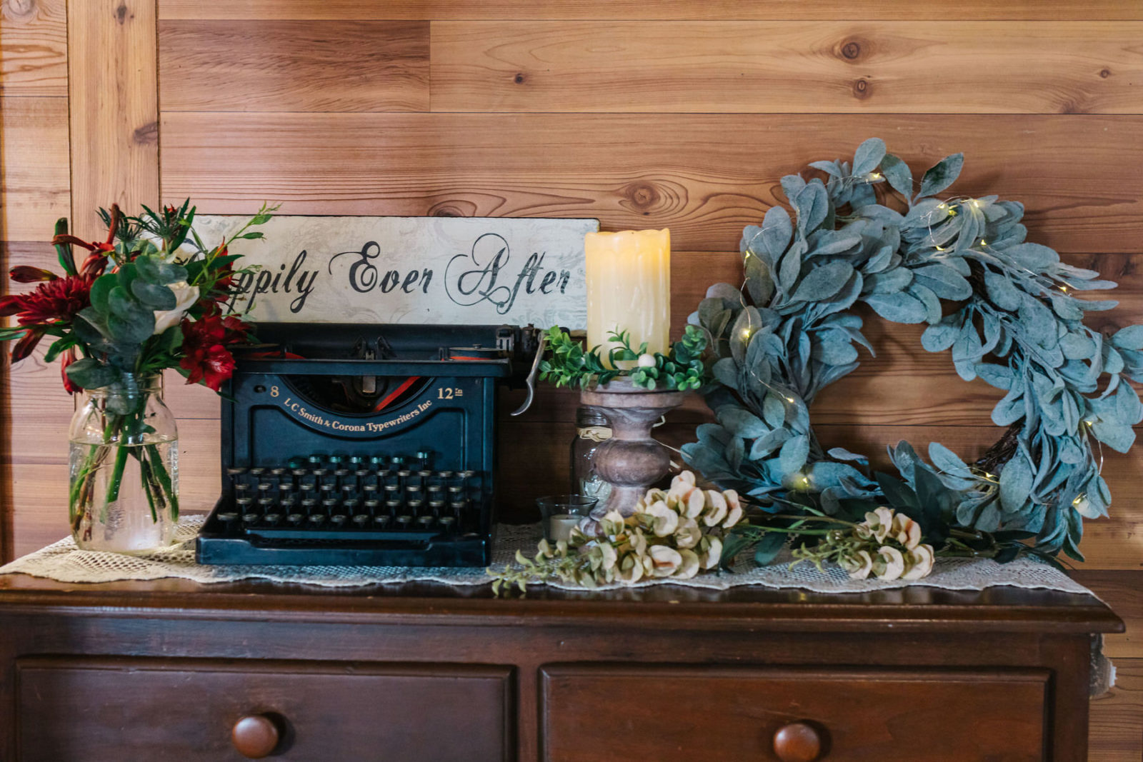 A Rustic Fall Barn Wedding in Indianapolis | Avon Wedding Barn