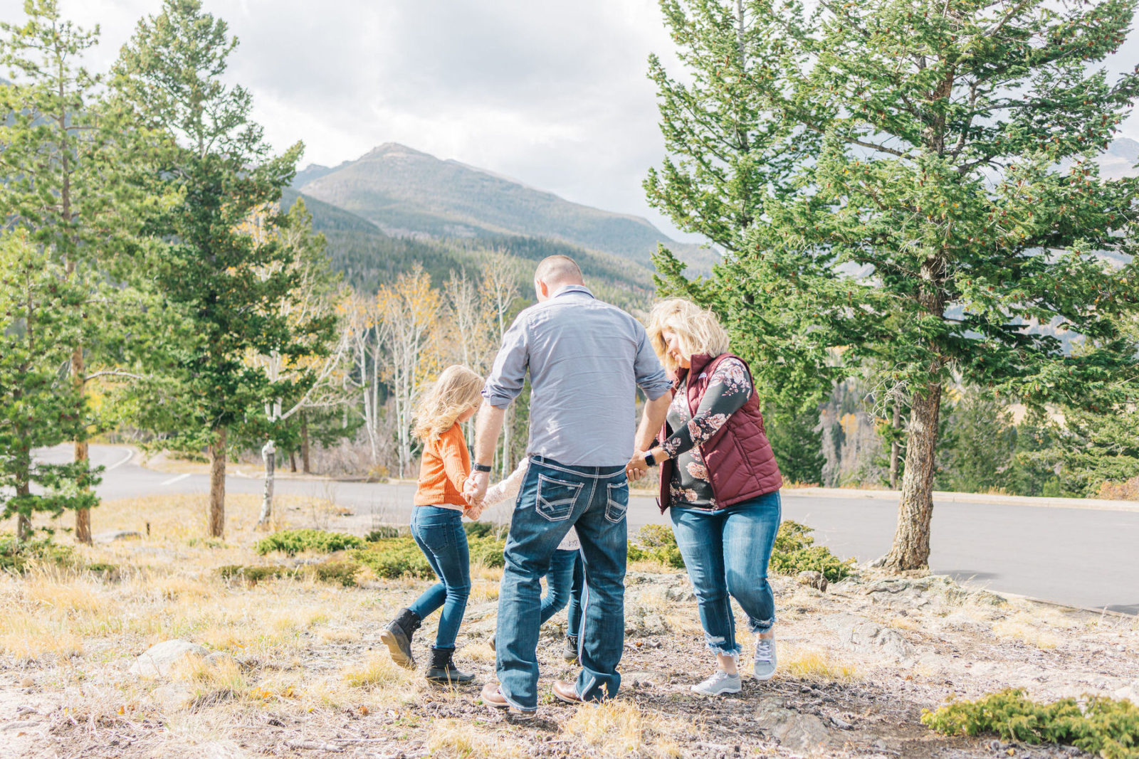 Colorado Adventure Family Photos | Instagram Worthy Family Portraits